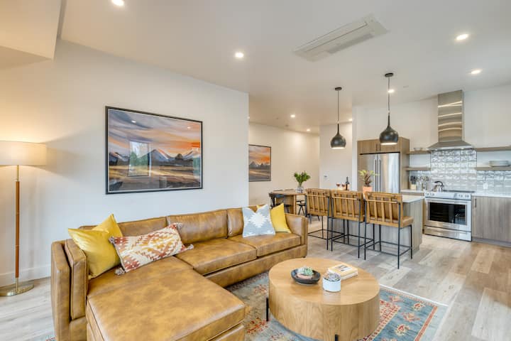 Aerie Modern 4 Unit Buyout | 4 Units, Hot Tub+view - Bend, OR