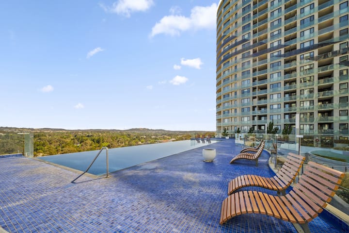 Bright 2-bed Apartment With Scenic Balcony - National Folk Festival, Gungahlin