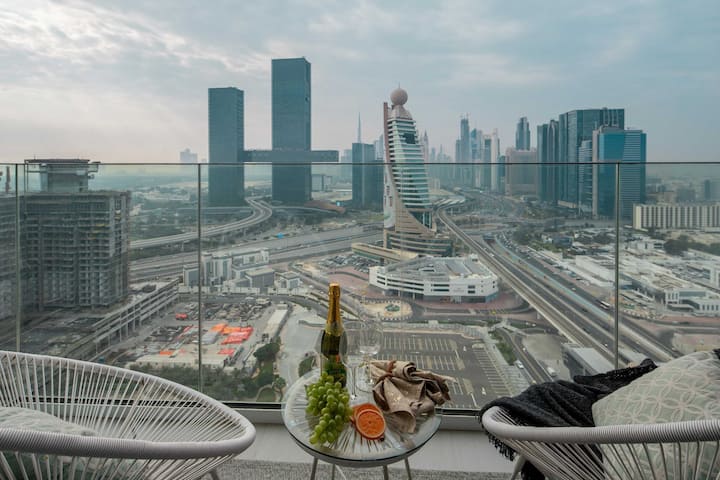 Elegant 1br With Partial Burj Views In Za'abeel - 