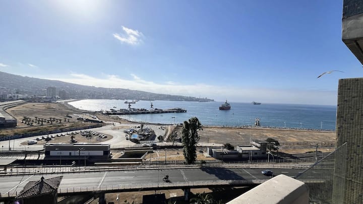 Exclusivo Y Moderno Depto. En Mirador Barón - Valparaíso, Chile