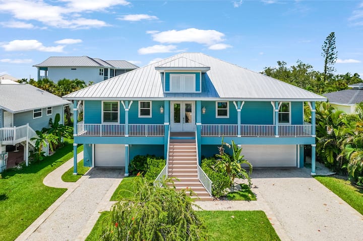 Pool Home With Beach Access - Southern Comfort - Fort Myers Beach, FL