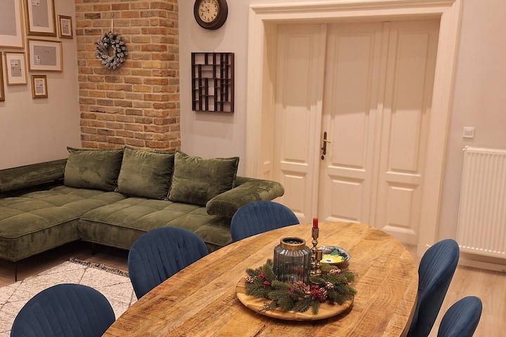 City Park Home - Budapest