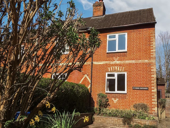5 Rose Cottages - Bracknell