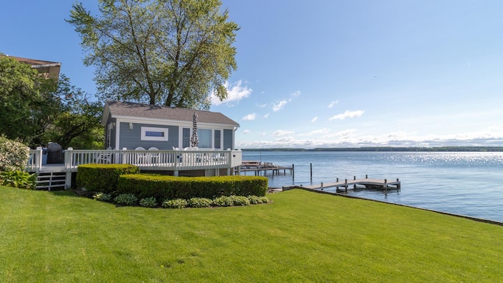 A Cottage On The Bay: Adorable Lakeside Cottage! - Geneva, NY
