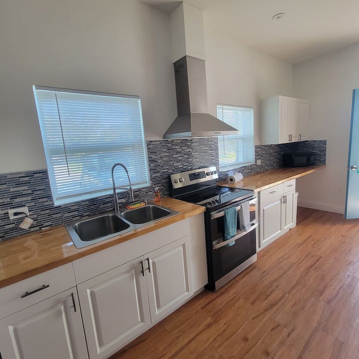 Daughtery - Oh Fancy Studio In North Lakeland - Lakeland, FL