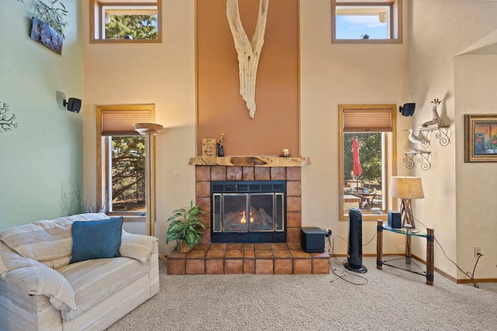 *New* Prescott Country Club Dog Friendly Golfing - Prescott Valley, AZ