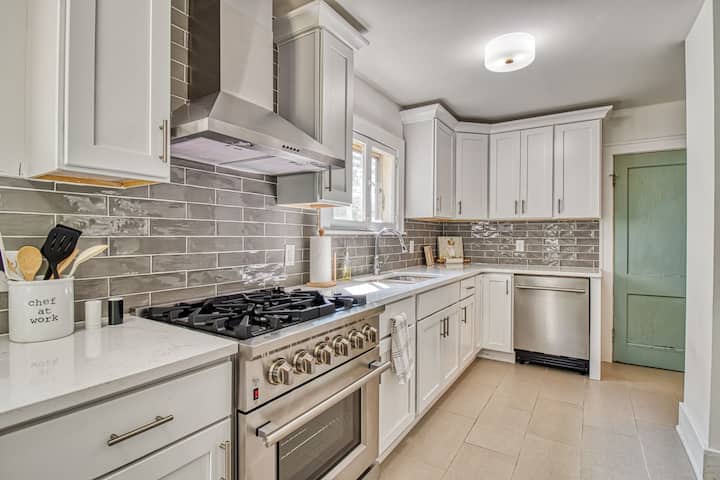 4 Bed 1.5 Bath Single Family Home Kenmore (M) 𓆉 - Kenmore, NY