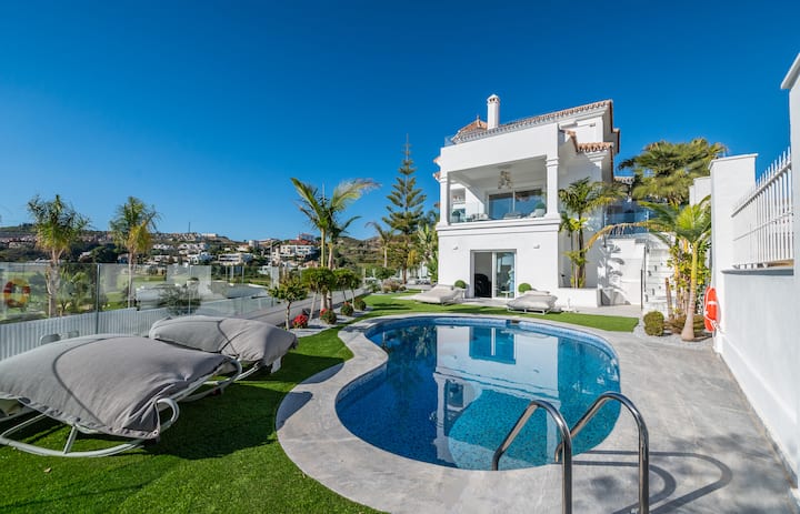 All About Villa Estrella De Oro - Benahavís