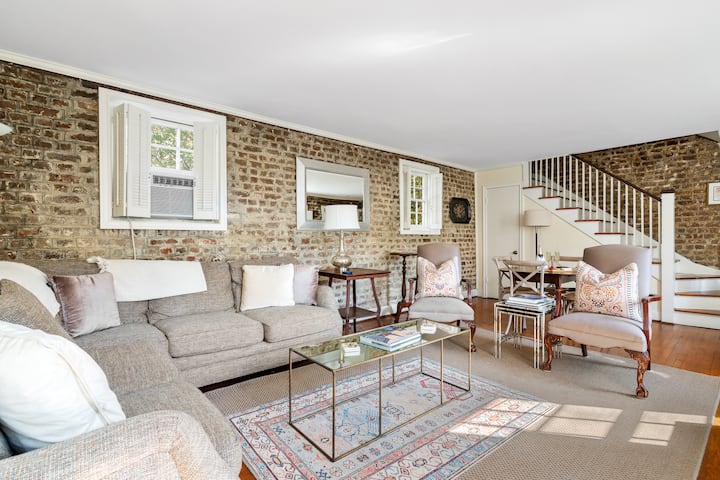 Historic Chs! | The Carriage House At 68 Broad - 찰스턴