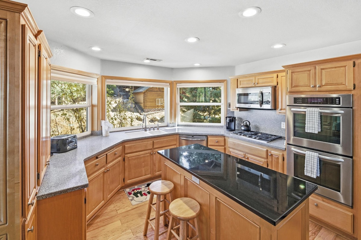 ¡Vistas al lago! ¡A poca distancia a pie del lago y del pueblo ...