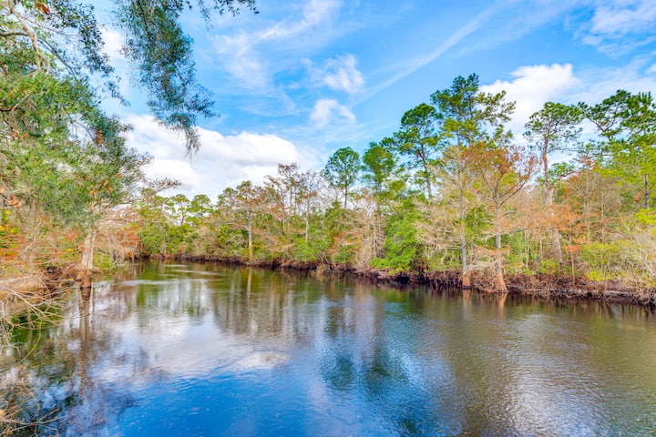 ‘Bovee’s Riverhouse’ Dunnellon Family Getaway! - Beverly Hills, FL