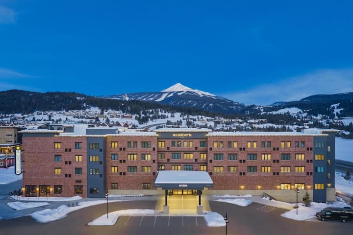 Stay Big Sky | Pool. Free Ski Shuttle + Breakfast - ビッグ・スカイ, MT