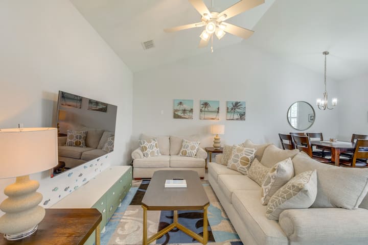 Walk To Whitecap Beach: Corpus Christi Retreat - Corpus Christi, TX