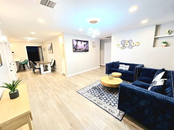 Exotic Home 3bedroom - Escondido