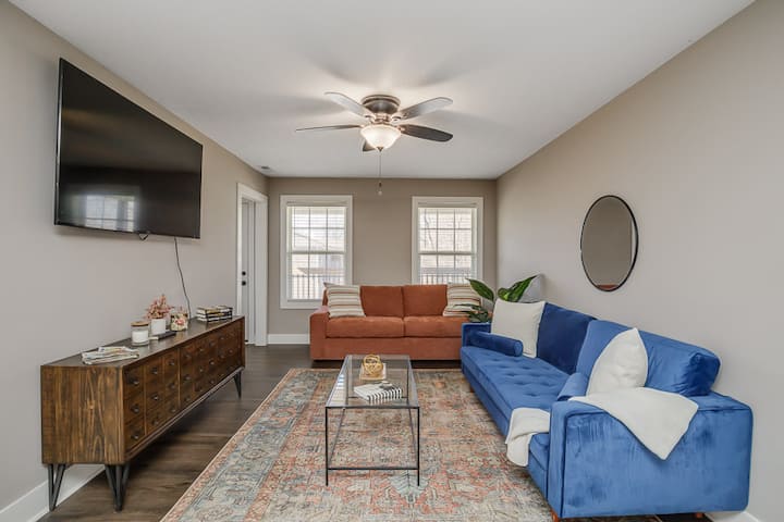 4 Bd Normalview: Comfort & Charm - Bowling Green, KY