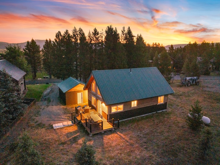 Golf Course Cabin, 25min To Yellowstone! - Island Park, ID