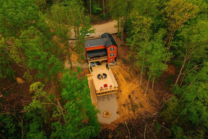 Sleeps 12 | Arcade Room | Hot Tub | Group Getaway - Kentucky