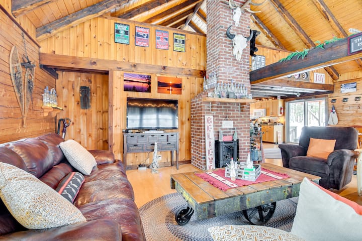 Snowmobile & Atv Trail Access: New Hampshire Cabin - New Hampshire (State)