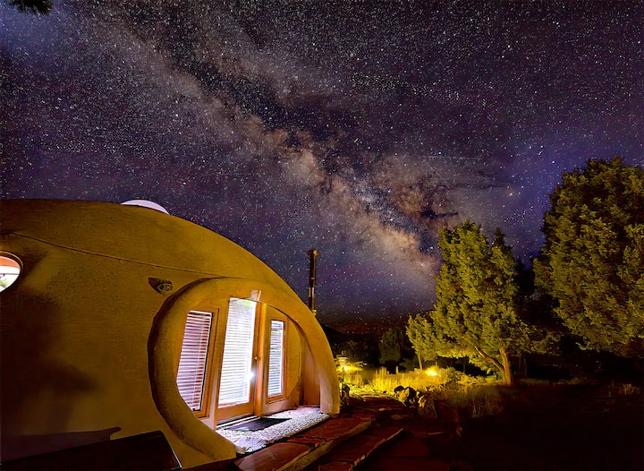 Dome Sweet Dome: Dark Skies, Astronomy & Planetarium - Vereinigte Staaten