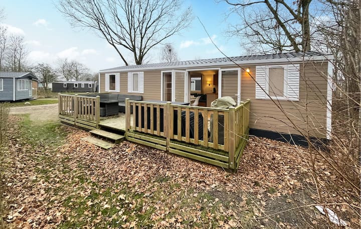 Amazing (Sta)caravan In Lauwersoog - Schiermonnikoog
