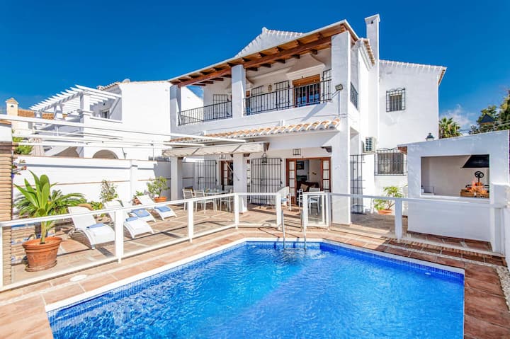 Villa Cajal Parador By Villa Plus - Nerja