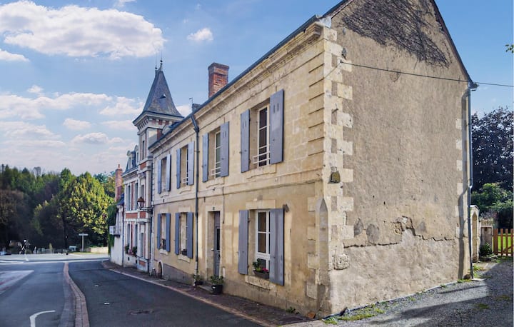 8 Bedroom Gorgeous Home In Courdemanche - Saint-Calais