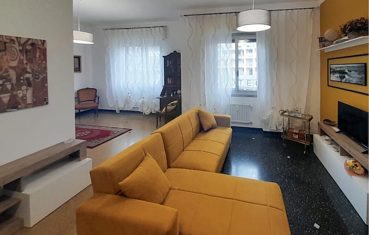 Gorgeous Apartment In Genova With Wifi - Casella