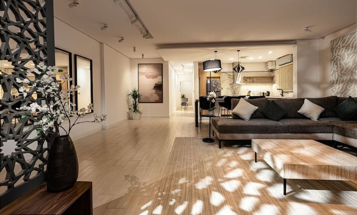 Distinctive Apartment With 2br In Almughrizat - Riad