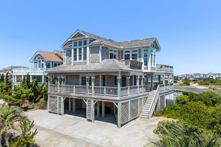 Semper Surf: Private Pool, Hot Tub, Rec Room - Manteo, NC