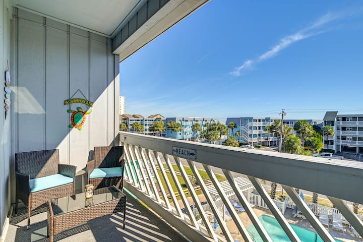Walk To Beach: Top-floor Condo In Murrells Inlet - Garden City, SC