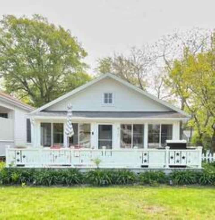 The Packard 10 On North Shore - サウス・ヘブン, MI