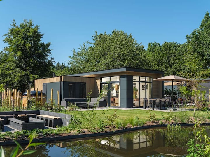 Essenburgh Deluxe With Hot Tub | 6 Persons - Apeldoorn