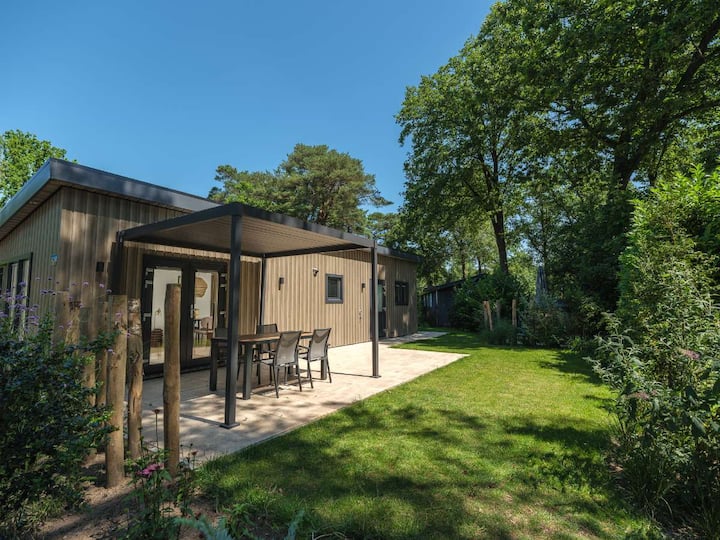 Loevestein Comfort With Hot Tub | 4 Persons - Eerbeek