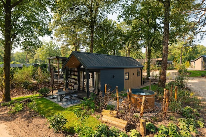Tiny Loft Met Hottub | 4 Personen - Apeldoorn