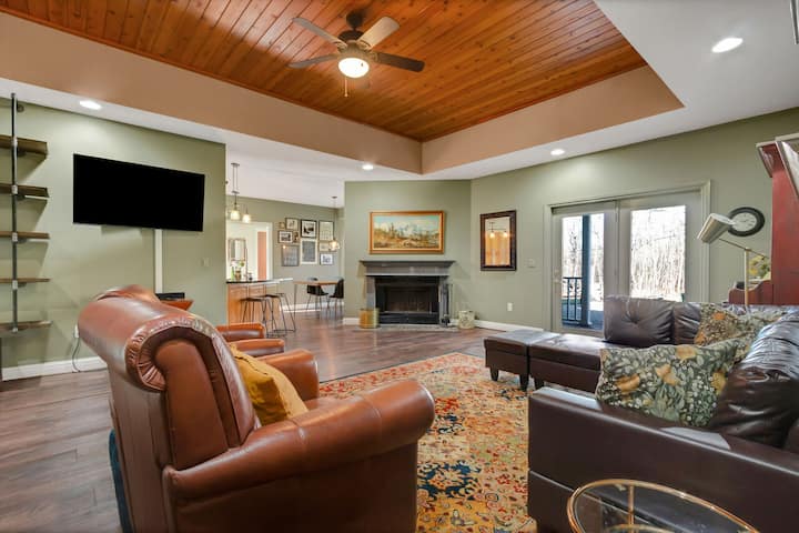 Bur Oak House : Plan Your Perfect Summer Stay - Frankenmuth, MI