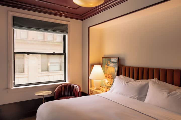 Couple Room, Minutes To Rock & Roll Hall Of Fame - Cleveland, OH