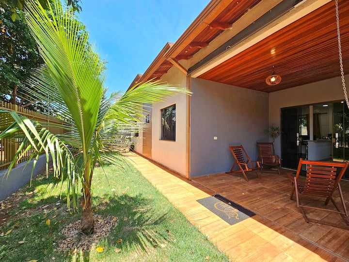 Casa 3 Quartos 2 Banheiros Com Quintal 10mi Centro - Foz do Iguaçu