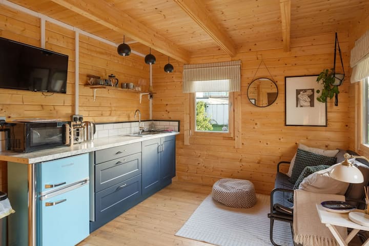 Scandi-style Cabin In Bideford, Private Parking - Bideford