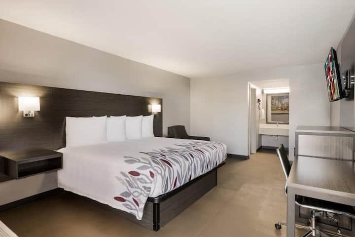 Hassle-free Accommodation With Free Parking! - Alexandria, LA