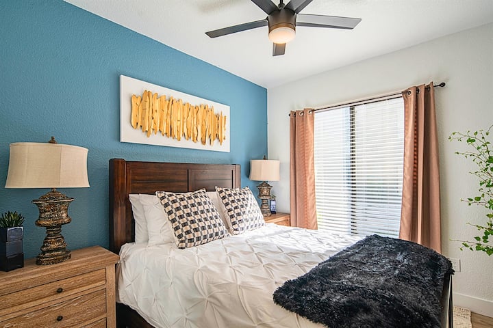 Executive Golfside Remodeled Side By Side Suites - Phoenix