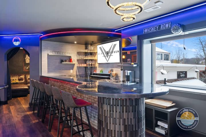 Stylish Event Space In Lake Geneva - Lake Geneva, WI