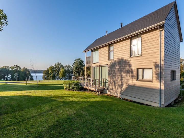 Séjour Serein Et Luxueux Au Bord Du Lac - Cerfontaine