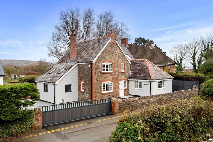 Charming Home - Private Hot Tub - 5 Mins To Beach - Rhossili
