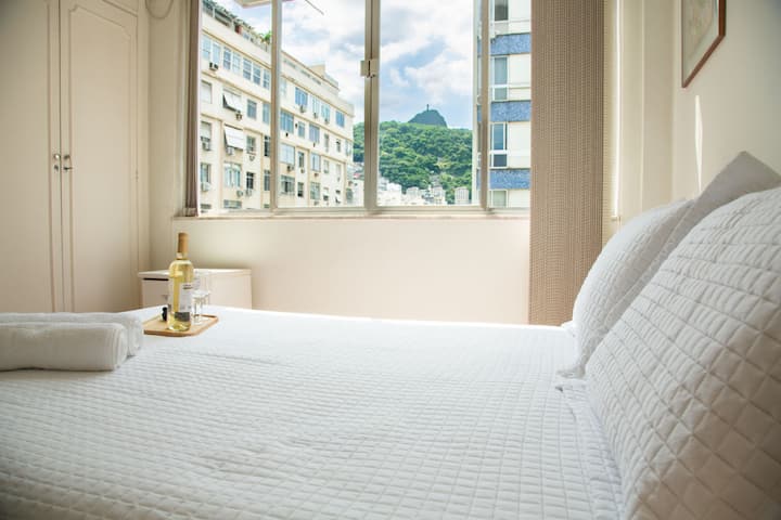 Quarto E Sala Com Vista Para O Cristo Redentor! - Rio de Janeiro