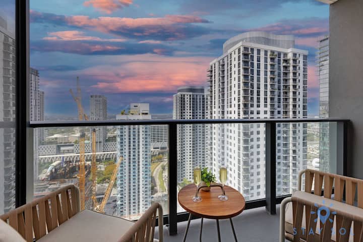 Great Studio Pool, Gym & Views - Miami