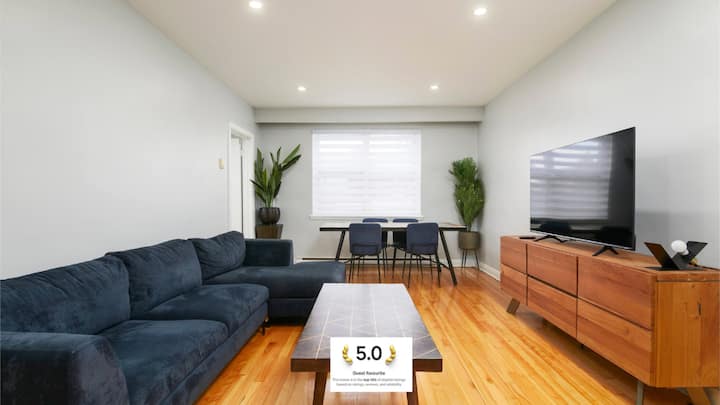 Bright & Stylish 2br – Prime Stay On Mtl - Montreal