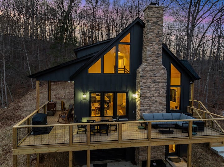 Pilotview Hollow - *New* Luxury Nelson Co Retreat - Wintergreen, VA