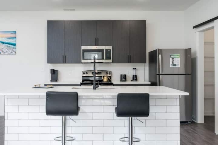 Your Cozy 2bd Whitestown - Zionsville, IN
