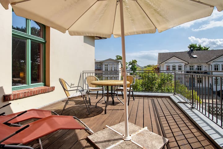 Traumschlößchen 100 M Vom Strand - Heringsdorf