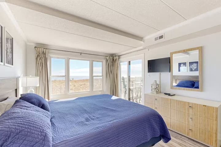 Sandpiper Dunes 105 |Oceanfront| Balcony| Pool - Ocean City, MD
